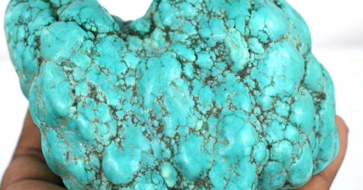 Guide to Turquoise (Properties, Value, History) – VistaVistaVISIONS